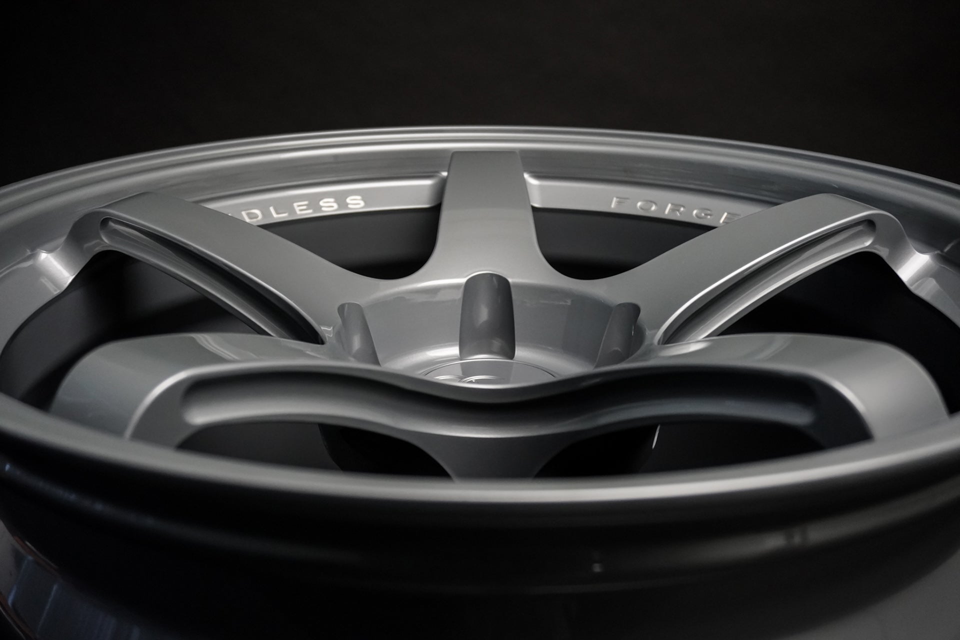 18x10.5" ET35 F01 Forged Wheel – Endless Forged Wheels